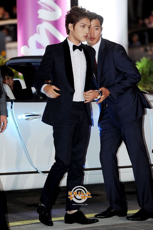 [HQ PICS] 121004 Kim Jaejoong at 17th Busan International Film Festival – Red Carpet, Part 2 | JYJ3